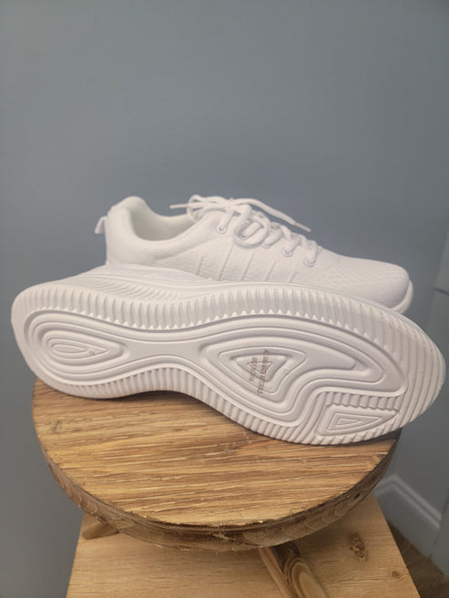 Calvin Shoe | Men's White Shoe – Dressed in White