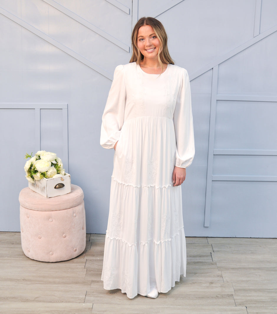 White Elegant Womens Temple Dresses & Baptism Gowns | Dressed in White