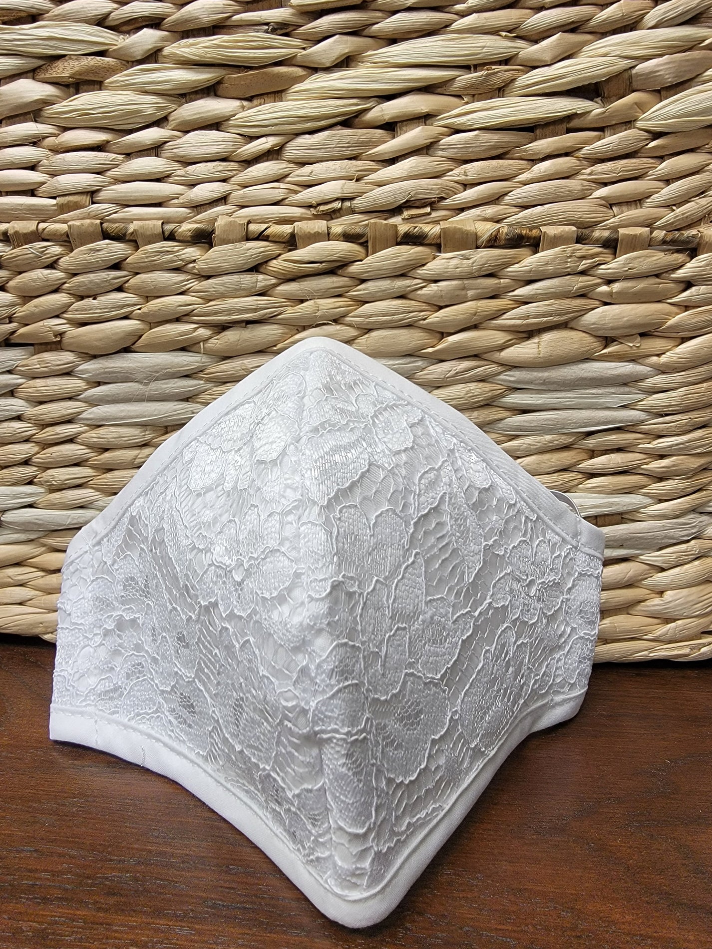 White Sparkle Lace Face Mask – Dressed in White