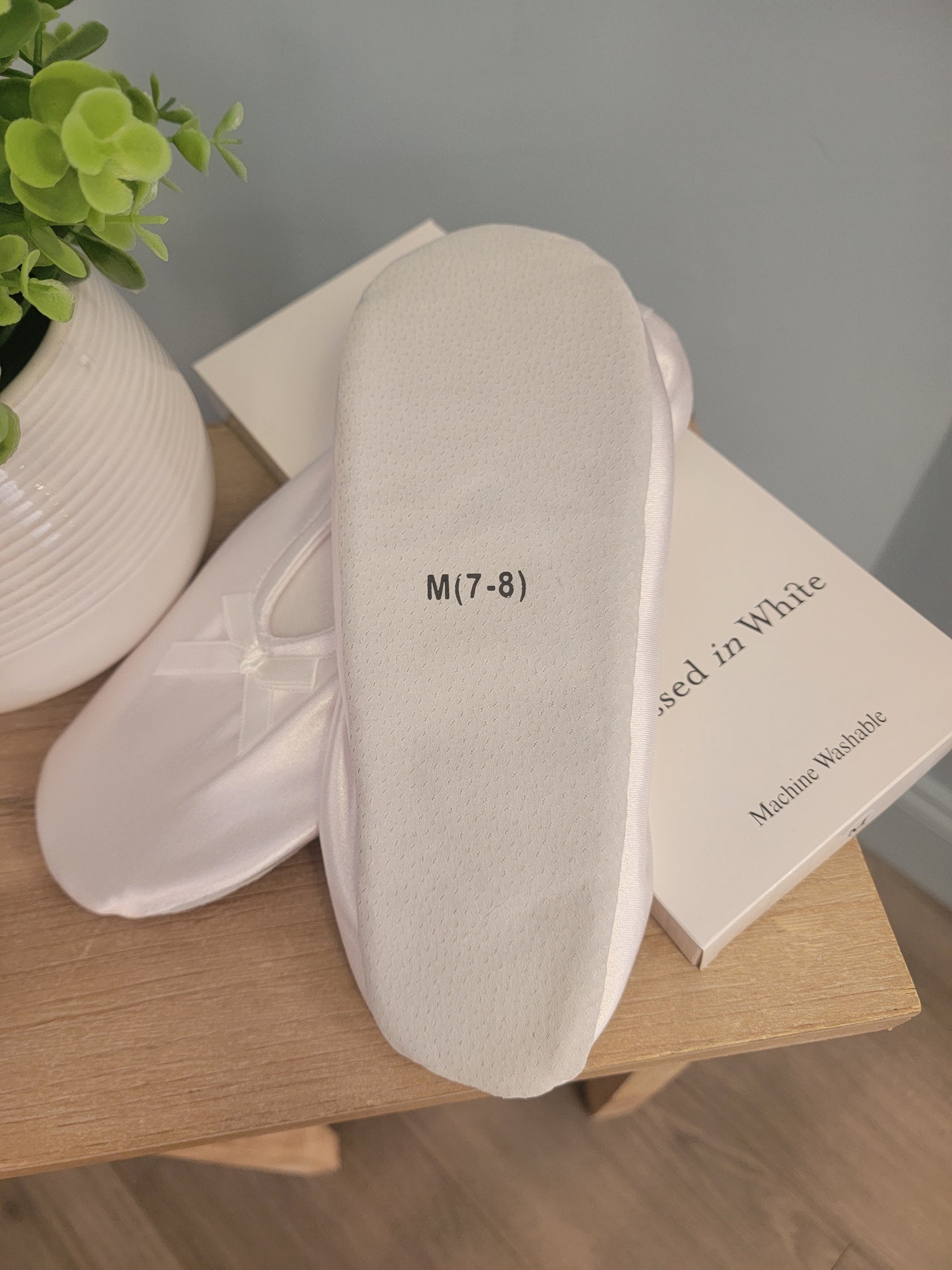 Padded Satin Slipper LDS Temple Shoe – Dressed in White