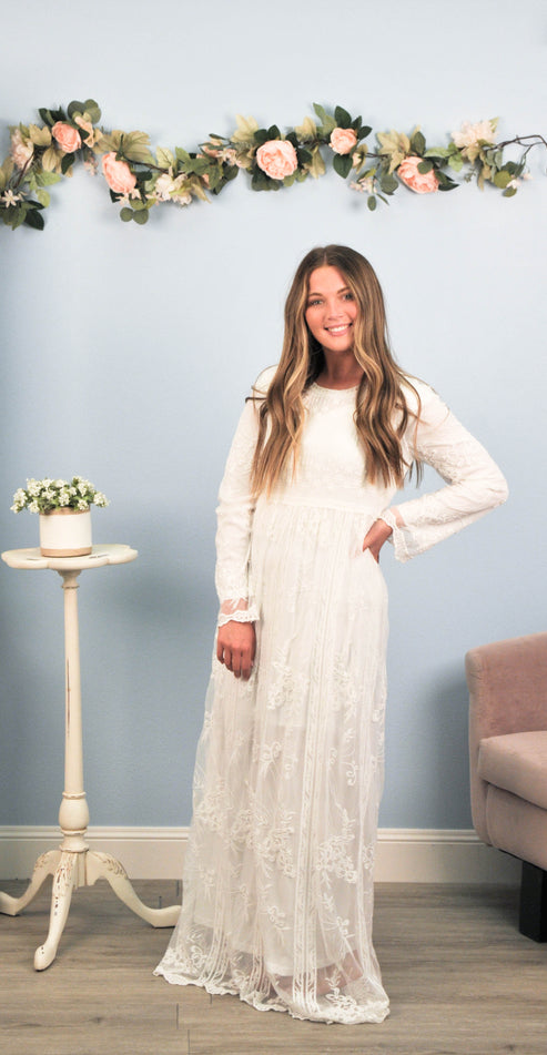 Grace Dress – Dressed in White